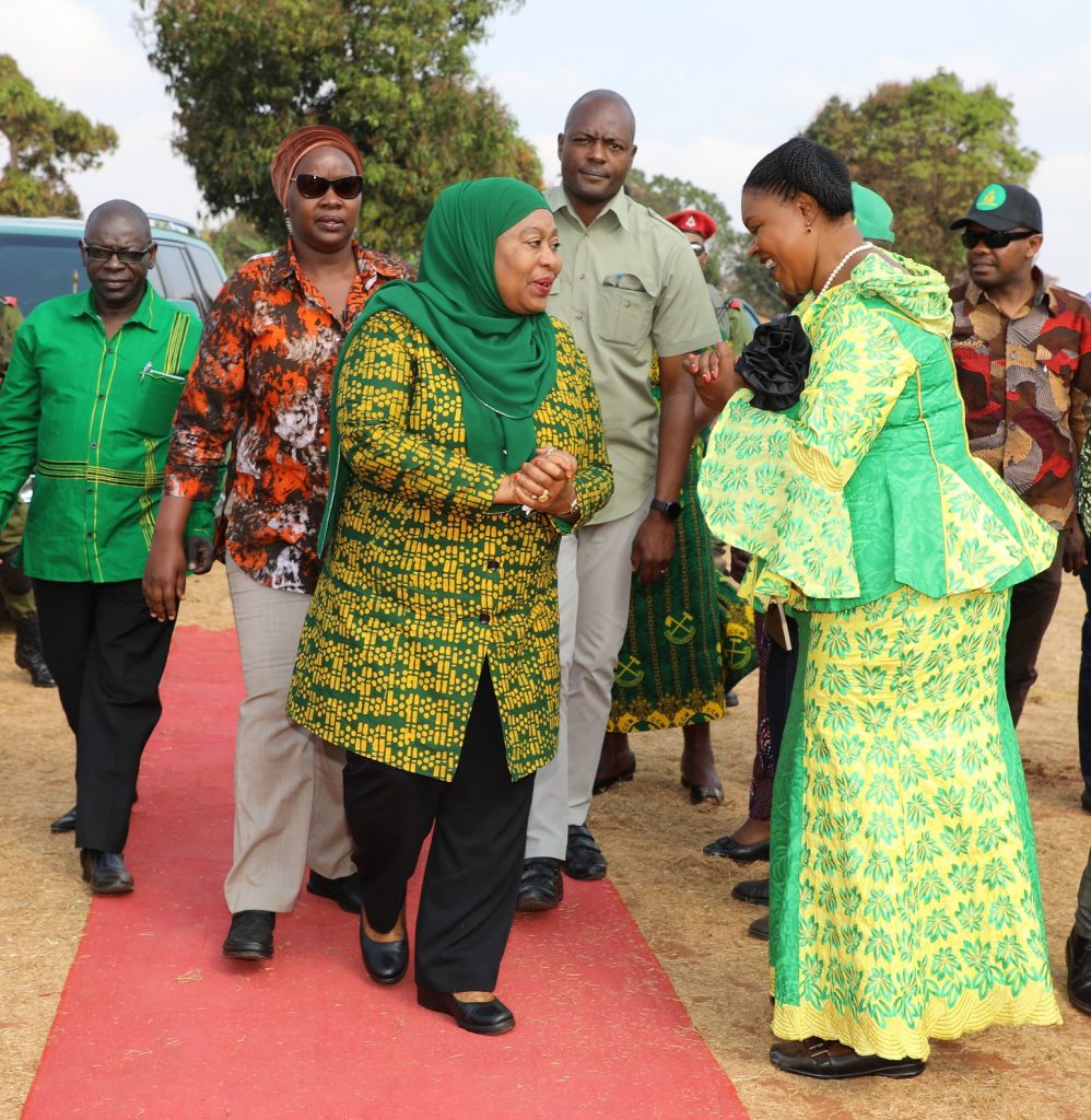 MAMA SAMIA AENDELEA NA KAMPENI ZA CCM JIMBO LA PERAMIHO SONGEA VIJIJINI ...