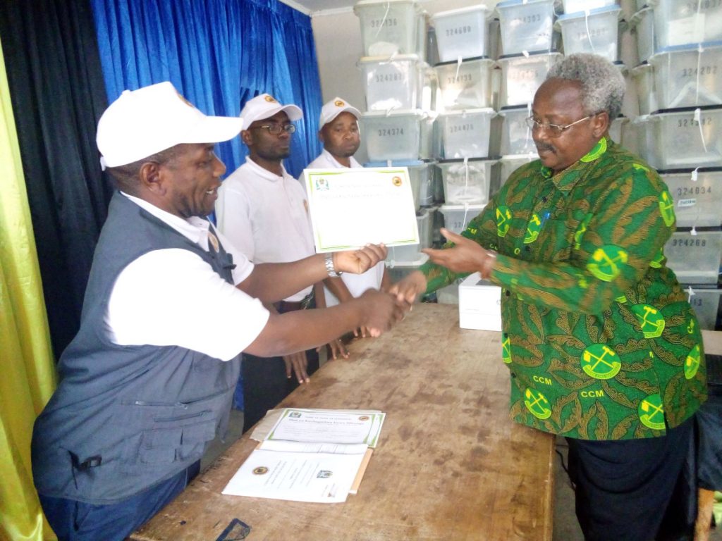 OLE SENDEKA (SIMBA WA MANYARA) AIBUKA KIDEDEA SIMANJIRO – Full Shangwe Blog