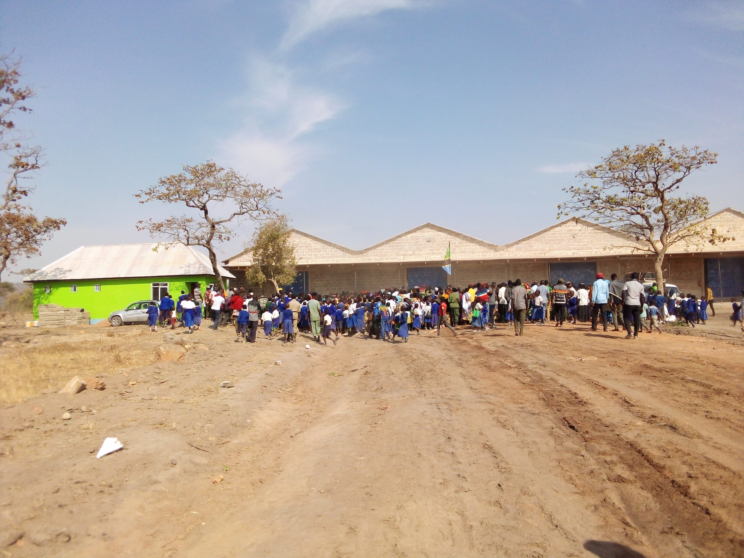 WAKULIMA WA MPUNGA TANGANYIKA WANANUFAIKA NA KIWANDA CHA KUCHAKATA ...