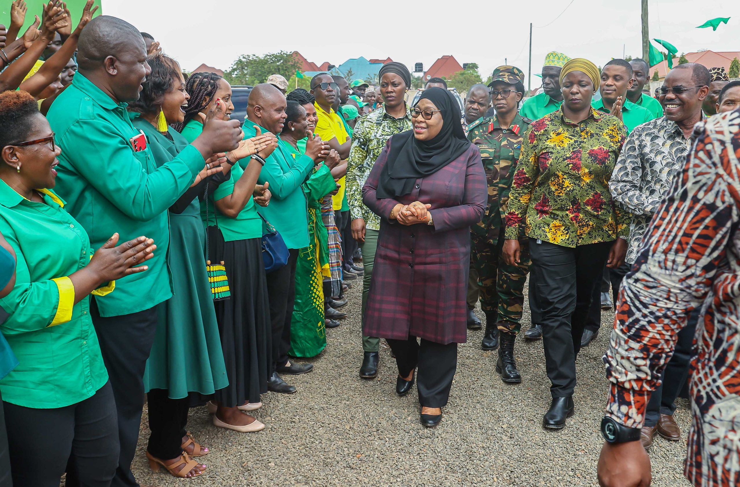 MWENYEKITI WA CCM NA RAIS WA JAMHURI YA MUUNGANO WA TANZANIA NDUGU ...