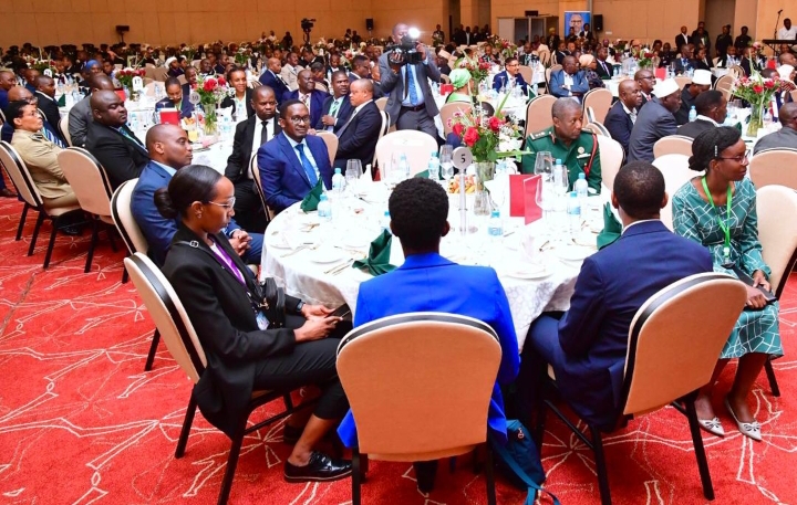 RAIS DKT. SAMIA AMUANDALIA DHIFA YA KITAIFA MGENI WAKE RAIS PAUL KAGAME ... RAIS DKT. SAMIA AMUANDALIA DHIFA YA KITAIFA MGENI WAKE RAIS PAUL KAGAME ...