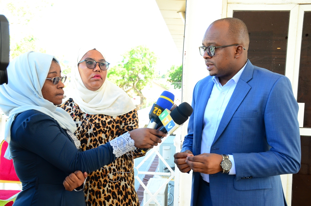MAADILI YASISITIZWA KATIKA UTENDAJI KAZI – Full Shangwe Blog