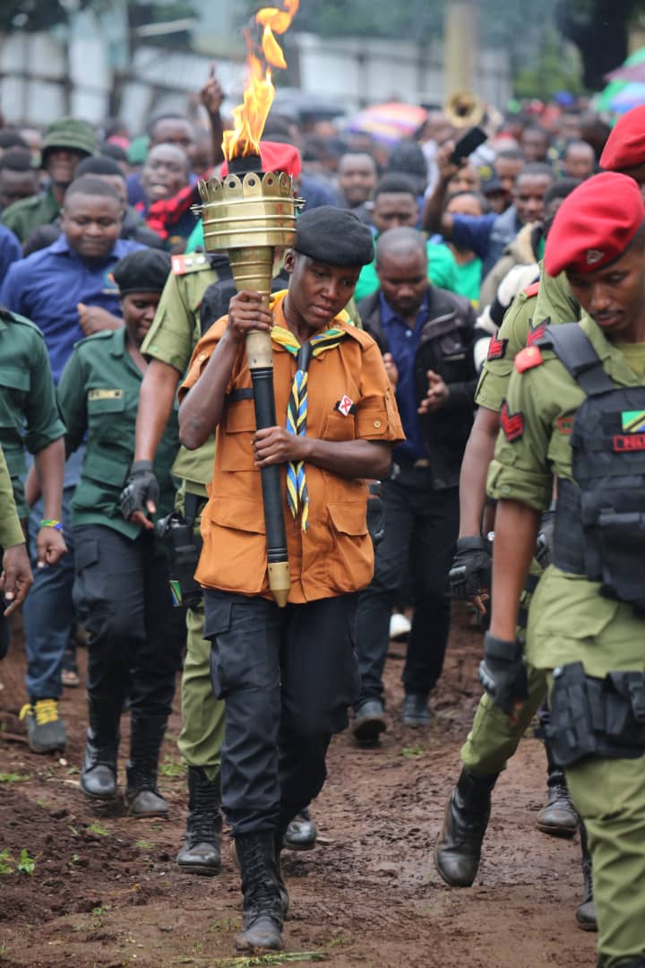 MWENGE WA UHURU WAWEKA JIWE LA MSINGI JENGO LA MAFUNZO CHUO CHA ...