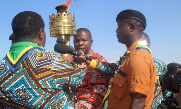 KIONGOZI WA MBIO ZA MWENGE APONGEZA USIMAMIZI WA MIRADI SAME – Full ...