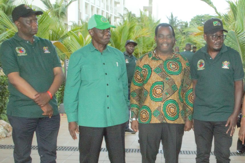 WALIMU MAKADA WA CCM MIKOA YA KANDA YA ZIWA WAENZI MUUNGANO KWA KUFIKA ...