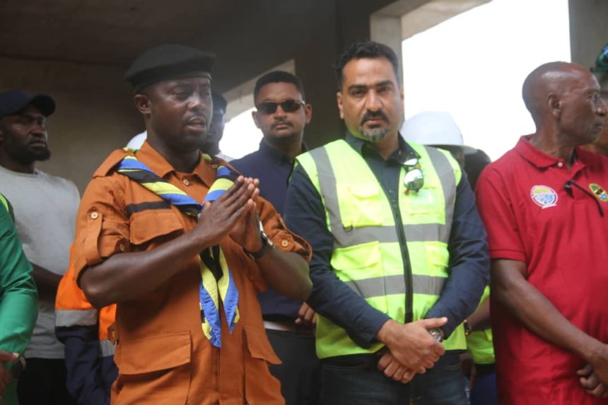 KIONGOZI WA MBIO ZA MWENGE WA UHURU AFAGILIA UWEKEZAJI WA SHABOUT NZEGA ...