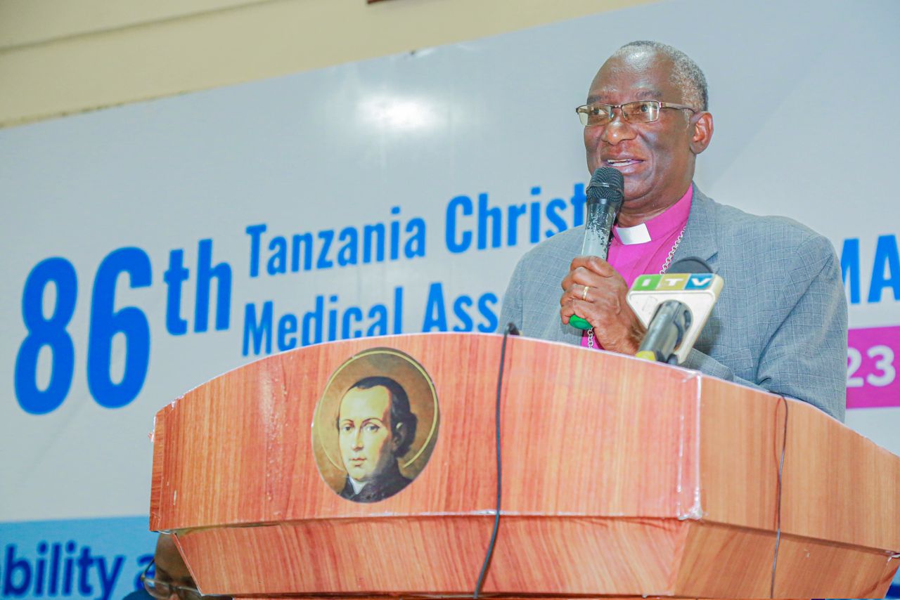 ASKOFU SHOO ATAKA TCMA KUFANYA KAZI KWA KUZINGATIA MAADILI YA KIKRISTO ...