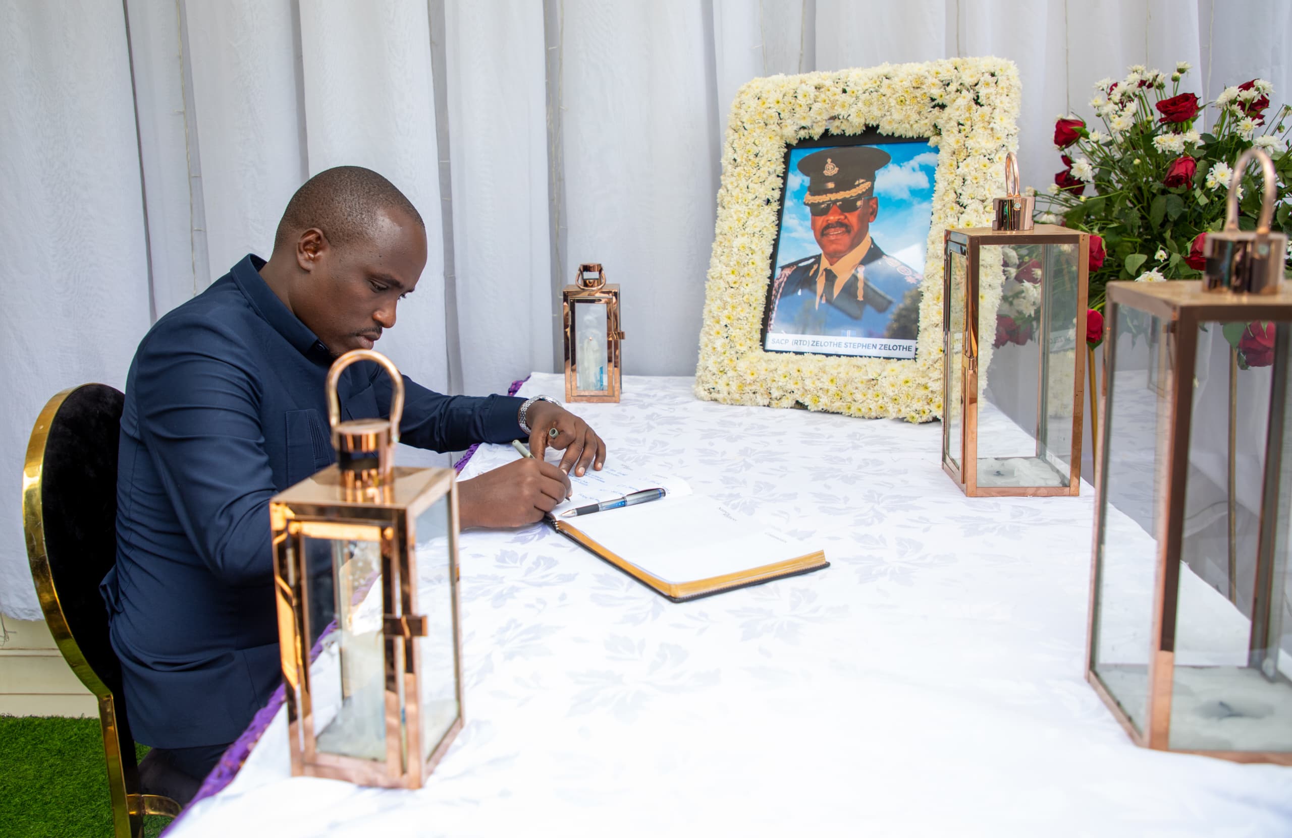 NAIBU WAZIRI MKUU DKT. DOTO BITEKO AHANI MSIBA WA MAREHEMU ZELOTHE ... NAIBU WAZIRI MKUU DKT. DOTO BITEKO AHANI MSIBA WA MAREHEMU ZELOTHE ...