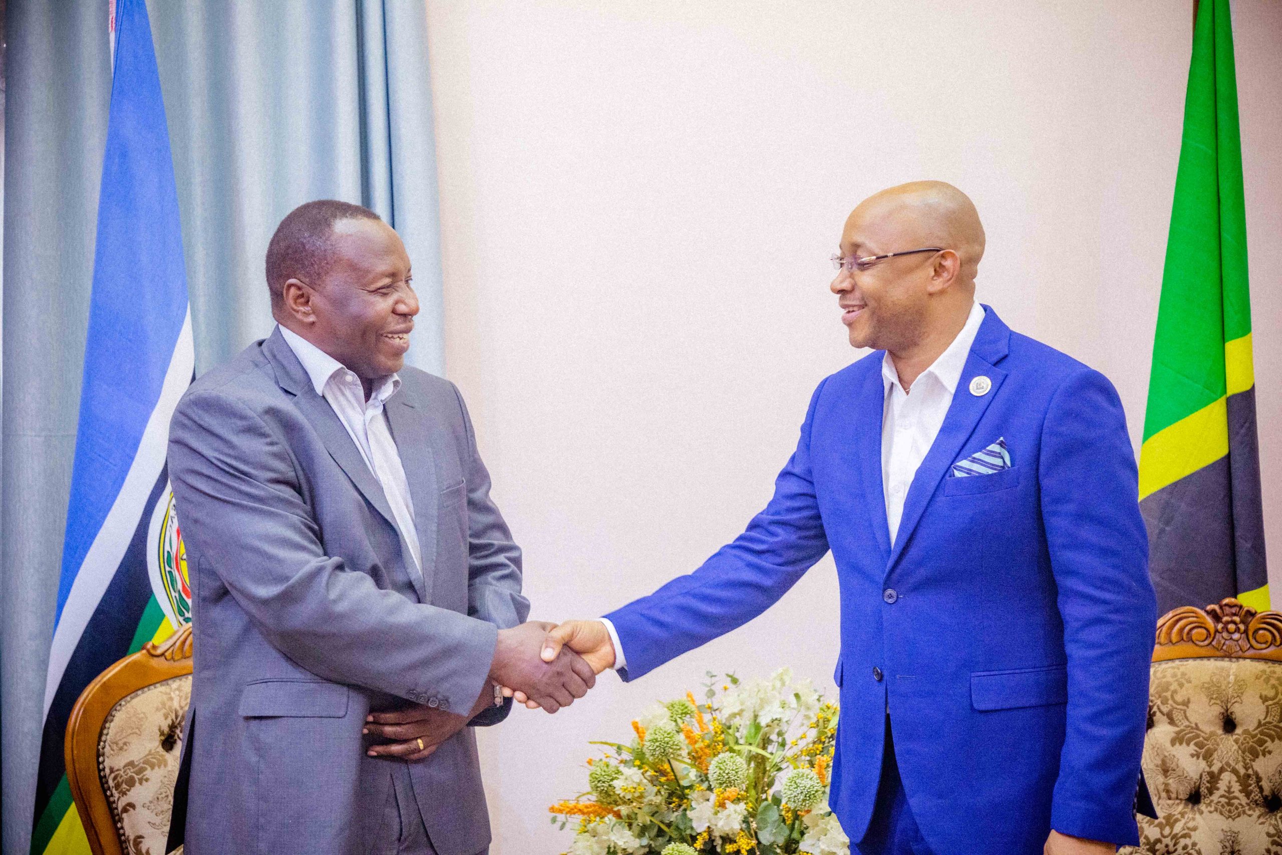 BALOZI BWANA AKUTANA NA BALOZI MILANZI – Full Shangwe Blog