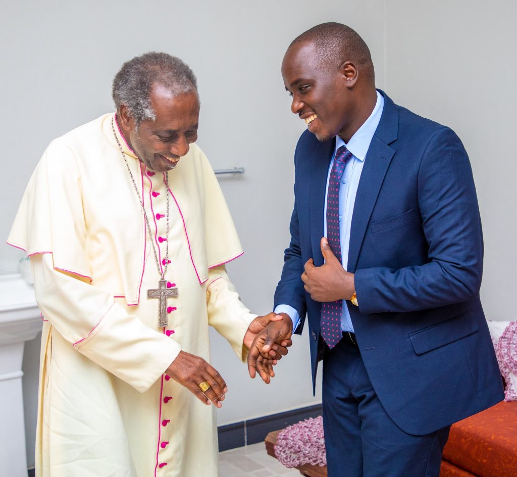 NAIBU WAZIRI MKUU DKT. DOTO BITEKO AKUTANA NA KARDINALI RUGAMBWA TABORA ... NAIBU WAZIRI MKUU DKT. DOTO BITEKO AKUTANA NA KARDINALI RUGAMBWA TABORA ...