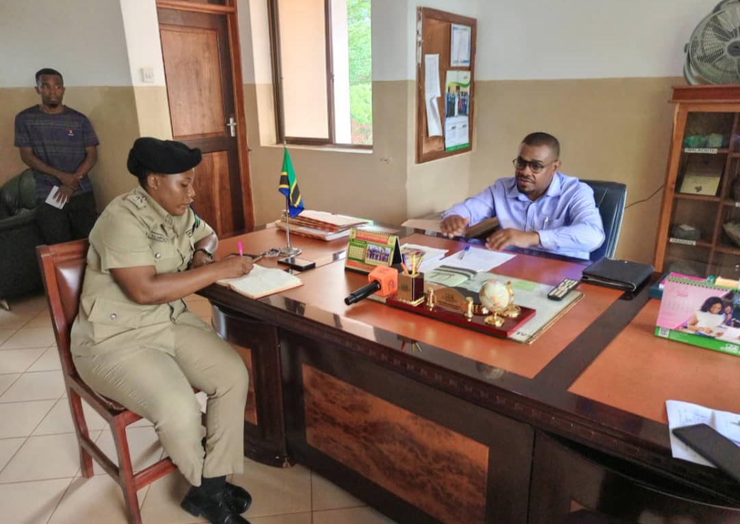 AFANDE ASHA KUPAMBANA NA POLISI NA WANAJESHI WANAOFANYA UKATILI WA ...