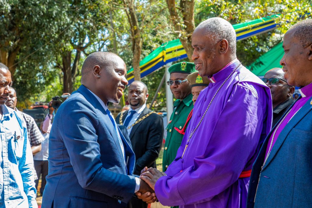 DKT. BITEKO MGENI RASMI HAFLA YA UWEKAJI JIWE LA MSINGI AICT MWANZA ...