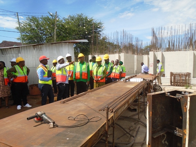 CCM YAKEMEA WAKANDARASI WA MIRADI KUONGEZEWA MUDA. – Full Shangwe Blog