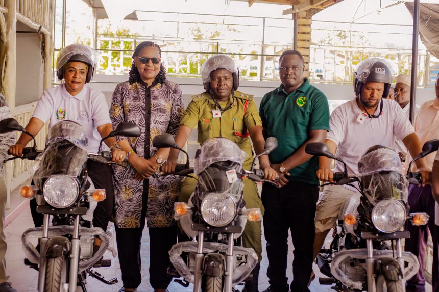 DKT MABULA AKABIDHI PIKIPIKI KWA JESHI LA ZIMAMOTO – Full Shangwe Blog