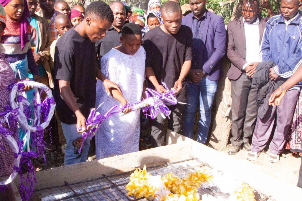 WAZIRI SIMBACHAWENE: DIWANI MHE. MARIA KIGOSI HAKUPEWA SUMU,KIFO CHAKE ...