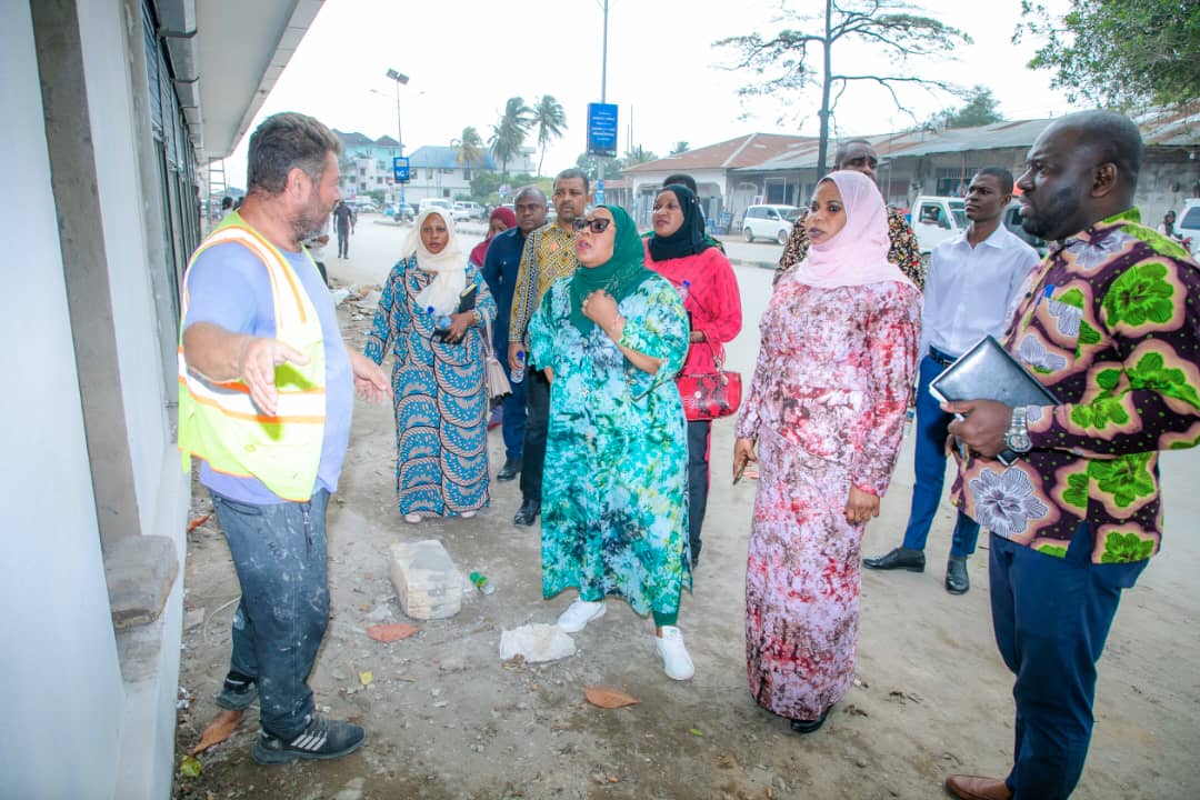 WAZIRI TABIA AKAGUA UJENZI WA HATUA YA PILI KATIKA VIWANJA VYA NEW ...