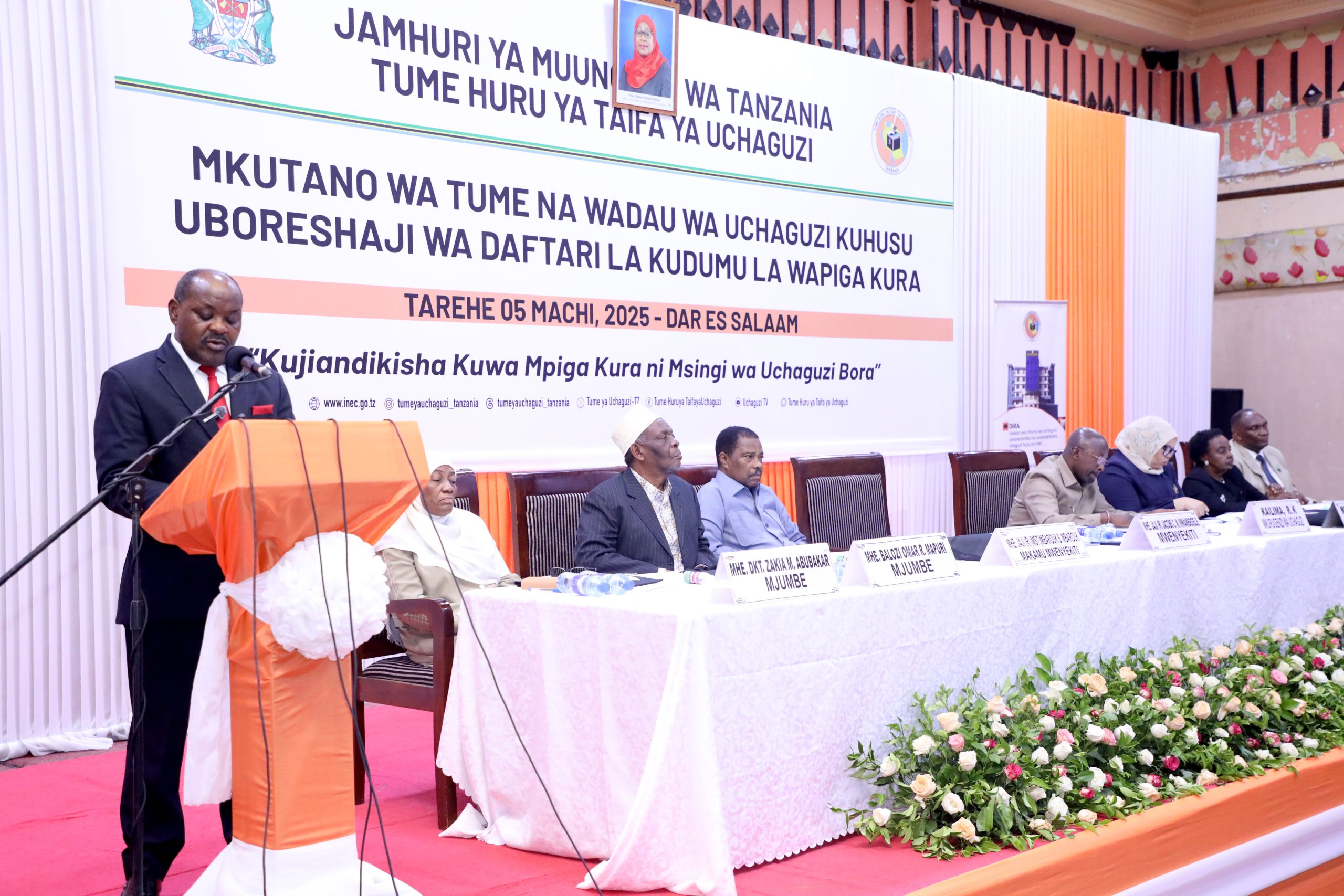 TUME KUANDIKISHA WAPIGA KURA WAPYA LAKI SITA DAR ES SALAAM – Full ...