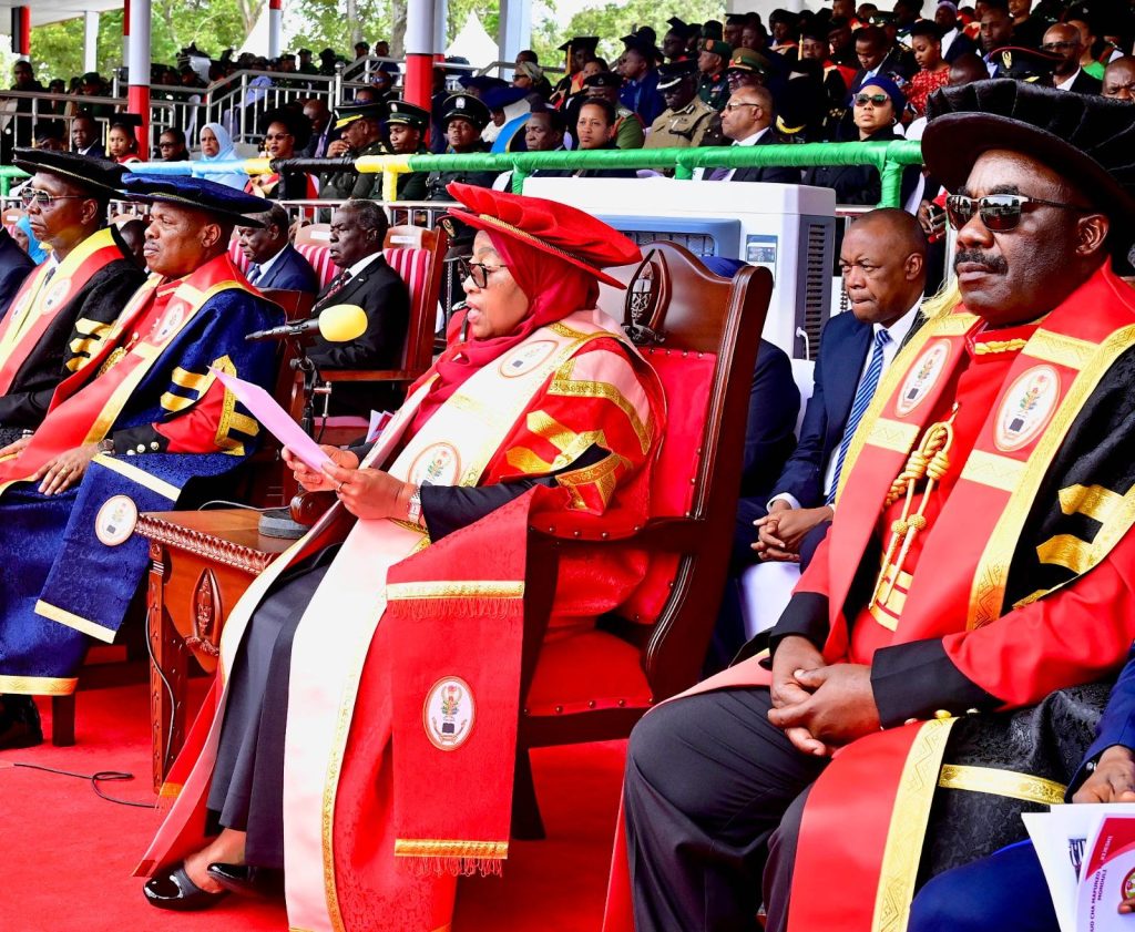 RAIS SAMIA AKIWATUNUKU SHAHADA YA KWANZA YA KIJESHI WAHITIMU 106 – Full ...