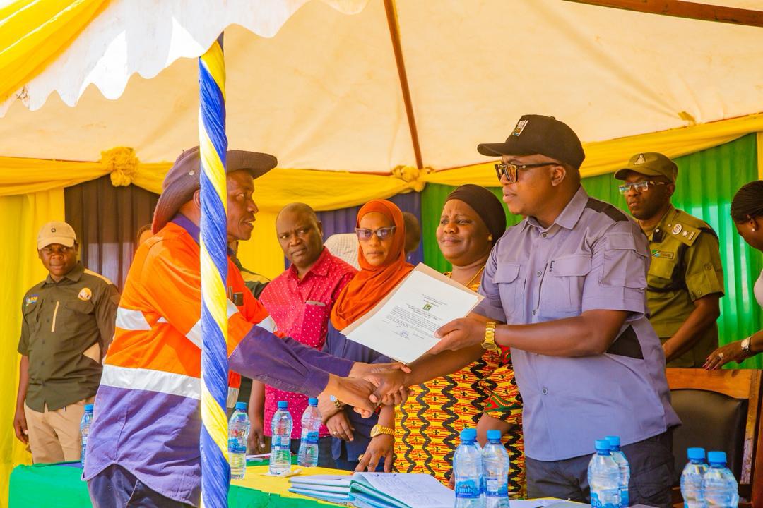 WAZIRI MAVUNDE AWAASA WAMILIKI WA LESENI ZA UCHIMBAJI MADINI KUZINGATIA ...