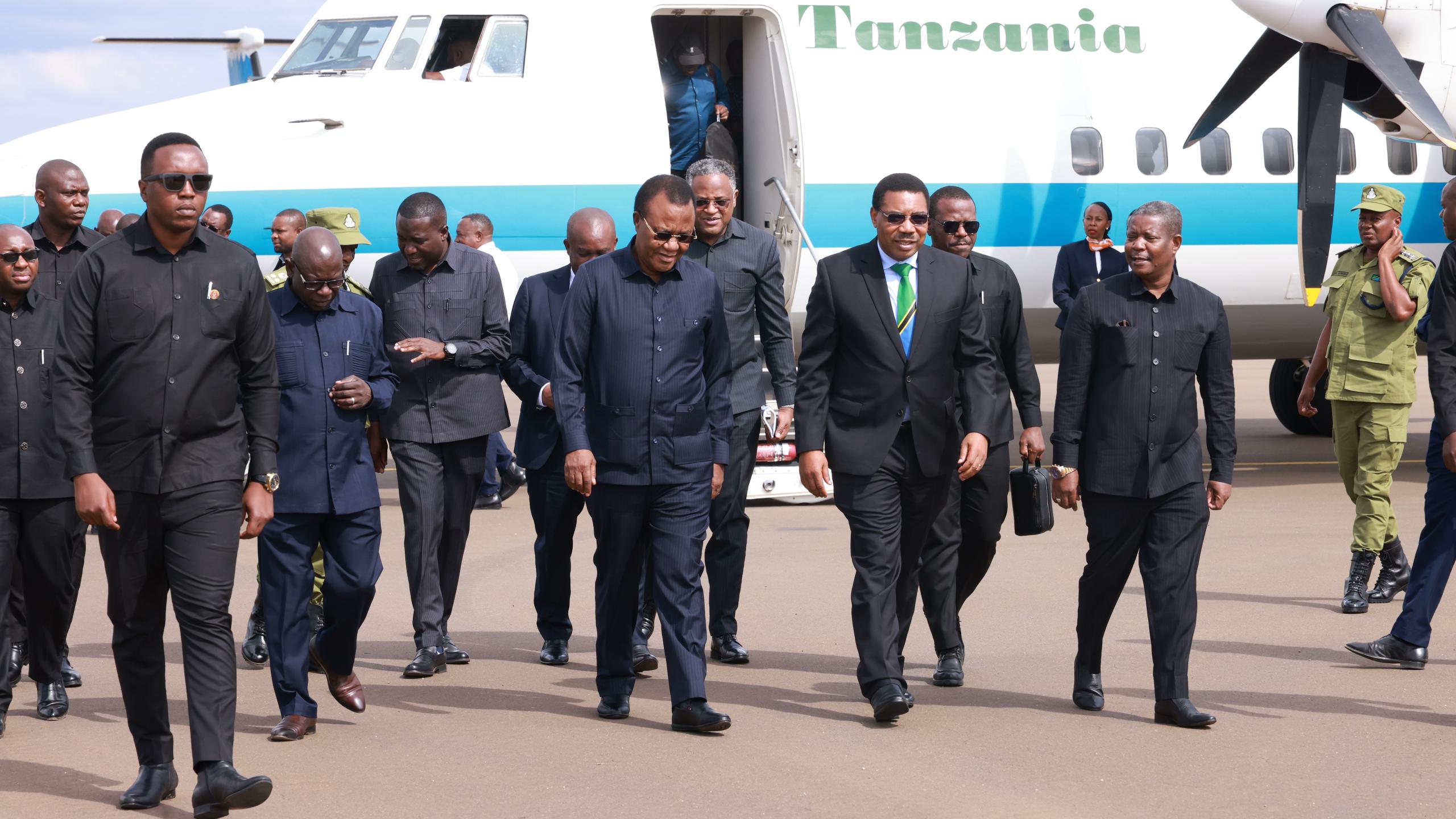 DKT. MWIGULU AWASILI SONGEA KUSHIRIKI MISA YA KUAGA MWILI WA JENISTA ...