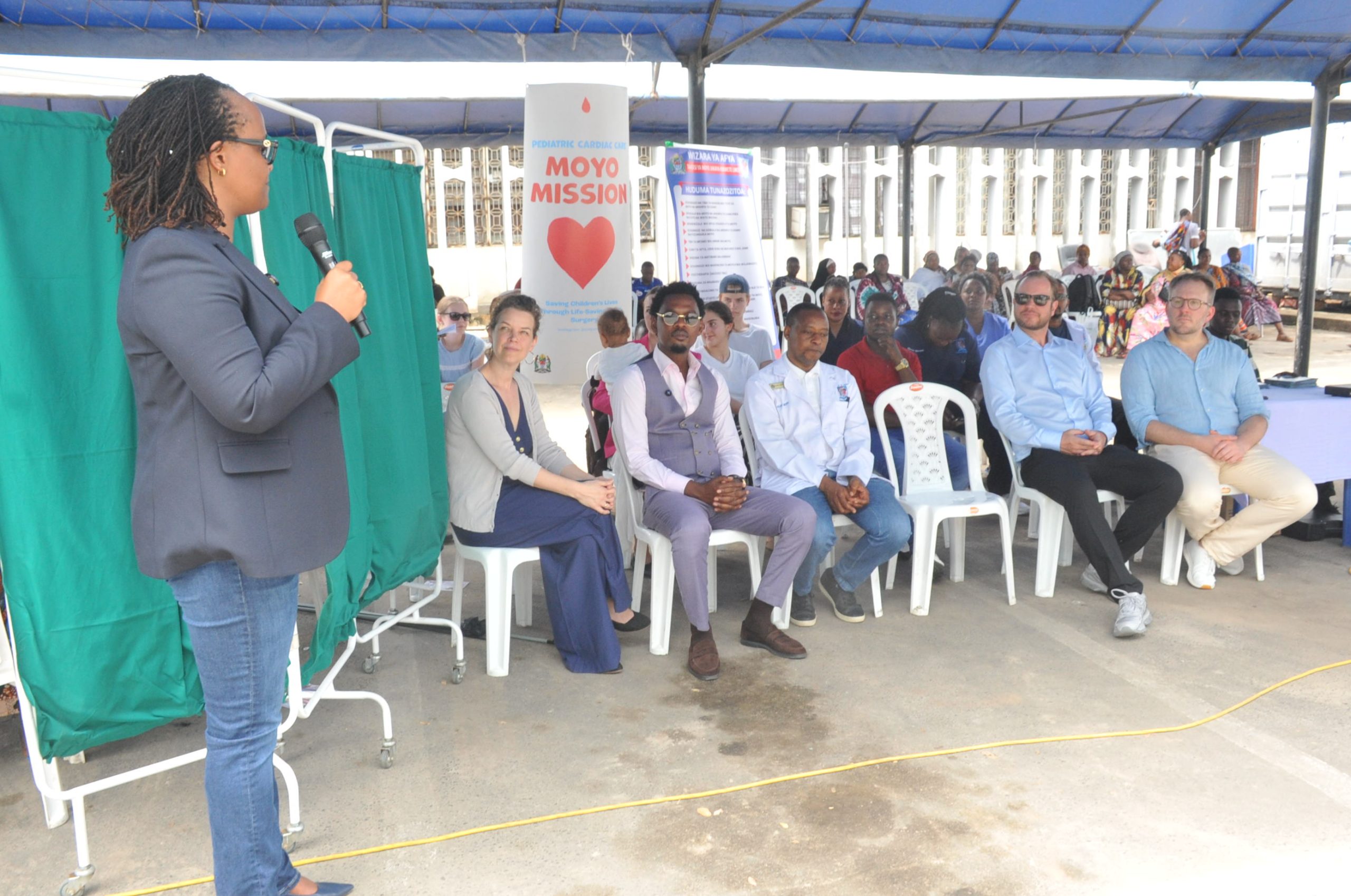 USHIRIKIANO NA HAMII WAOMGEZA NGUVU YA MATIBABU YA MOYO JKCL – Full ...