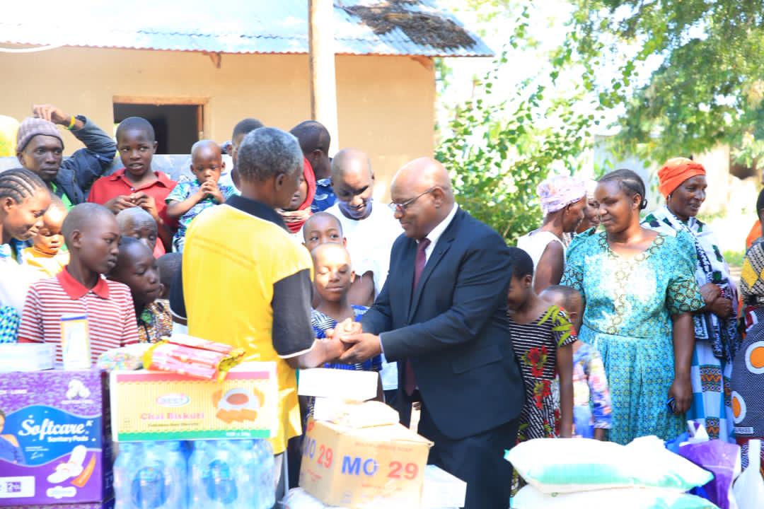 TRA DODOMA YATOA MKONO WA UPENDO NA FARAJA KWA WENYE ULEMAVU WA MACHO ...
