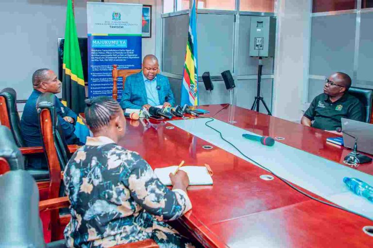 TAMISEMI YAFUNGUA DIRISHA LA KUBADILI TAHASUSI NA KOZI KWA WAHITIMU ...