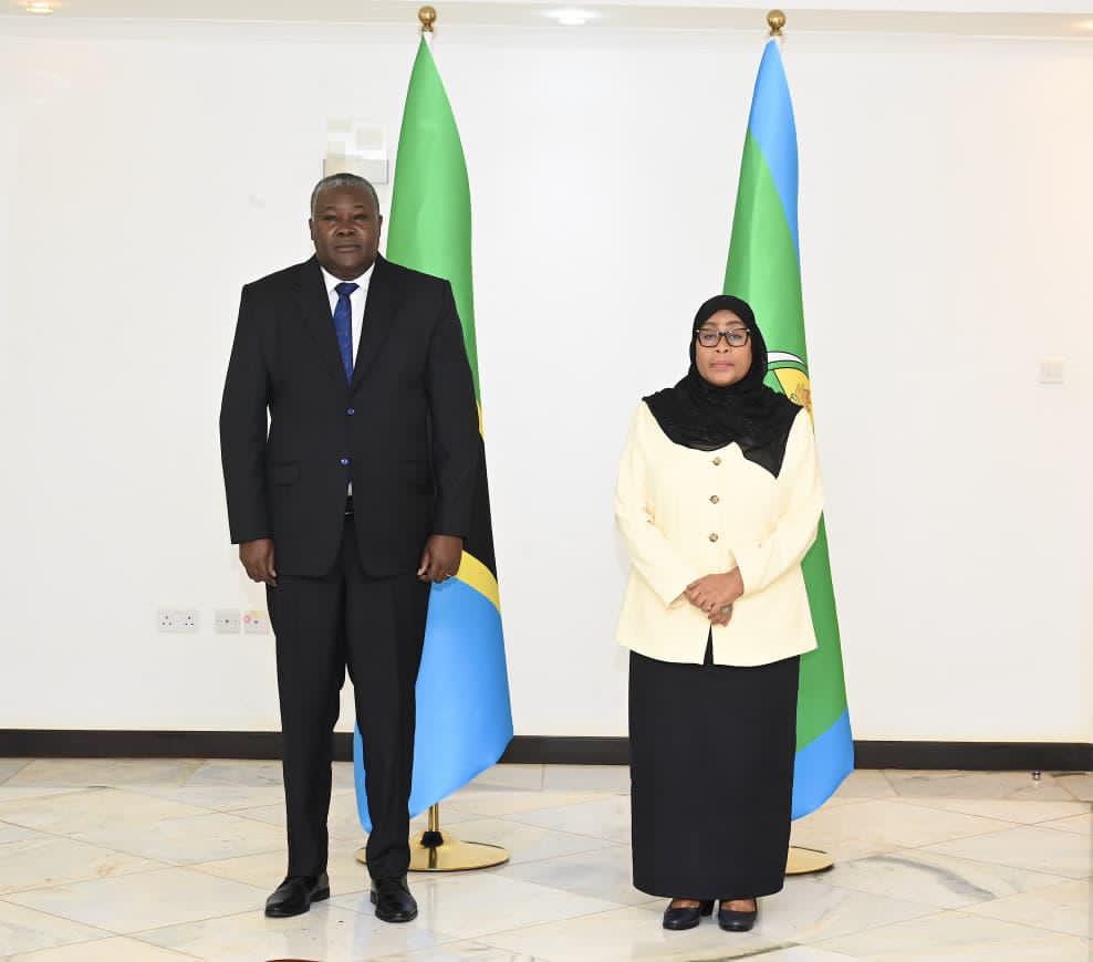 RAIS SAMIA AKUTANA NA KATIBU MKUU WA JUMUIYA YA AFRIKA MASHARIKI BALOZI ...